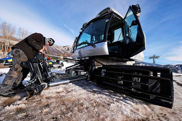 Warming trend hampers snowmaking, snowfall in Aspen-Snowmass ...