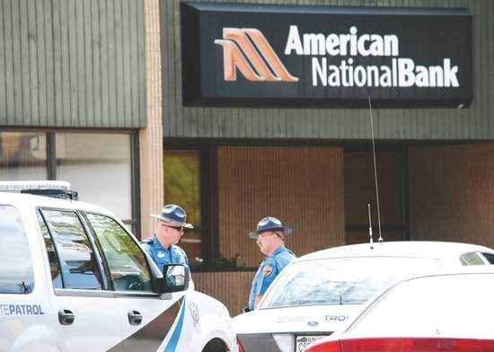 Gunman robs Rifle bank | AspenTimes.com