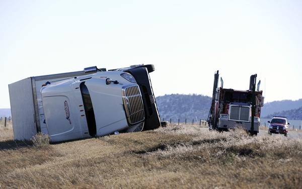 126-mph gust hits Colorado mountains; trucks toppled | AspenTimes.com