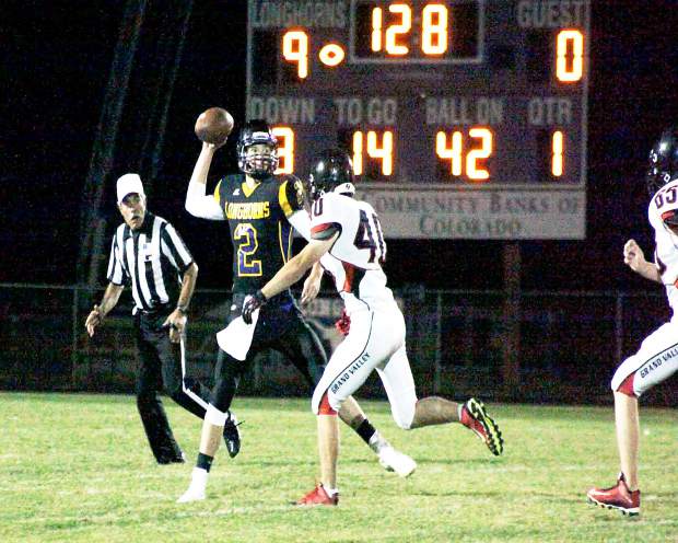 Football: Basalt celebrates homecoming romp | AspenTimes.com