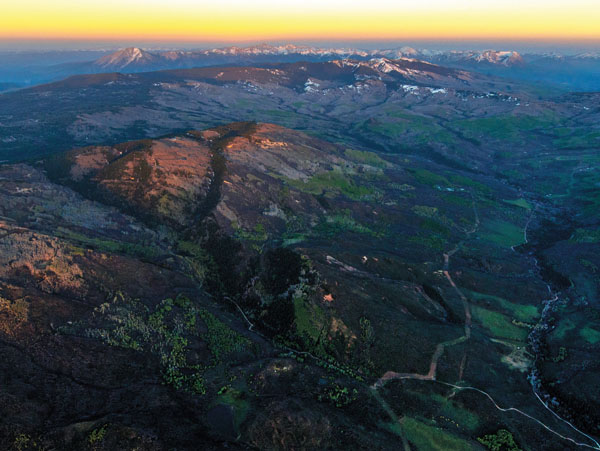 Sen. Bennet, Garfield County commissioners divided on Thompson Divide ...