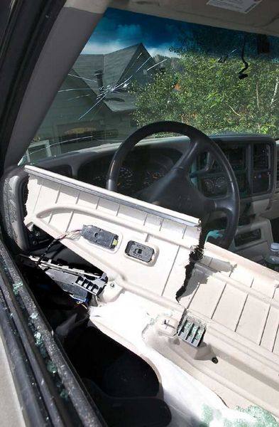 Bear rips up SUV | AspenTimes.com