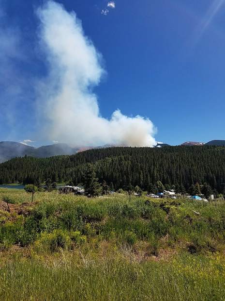 Crews respond to 50-acre wildfire near Sylvan Lake south of Eagle ...