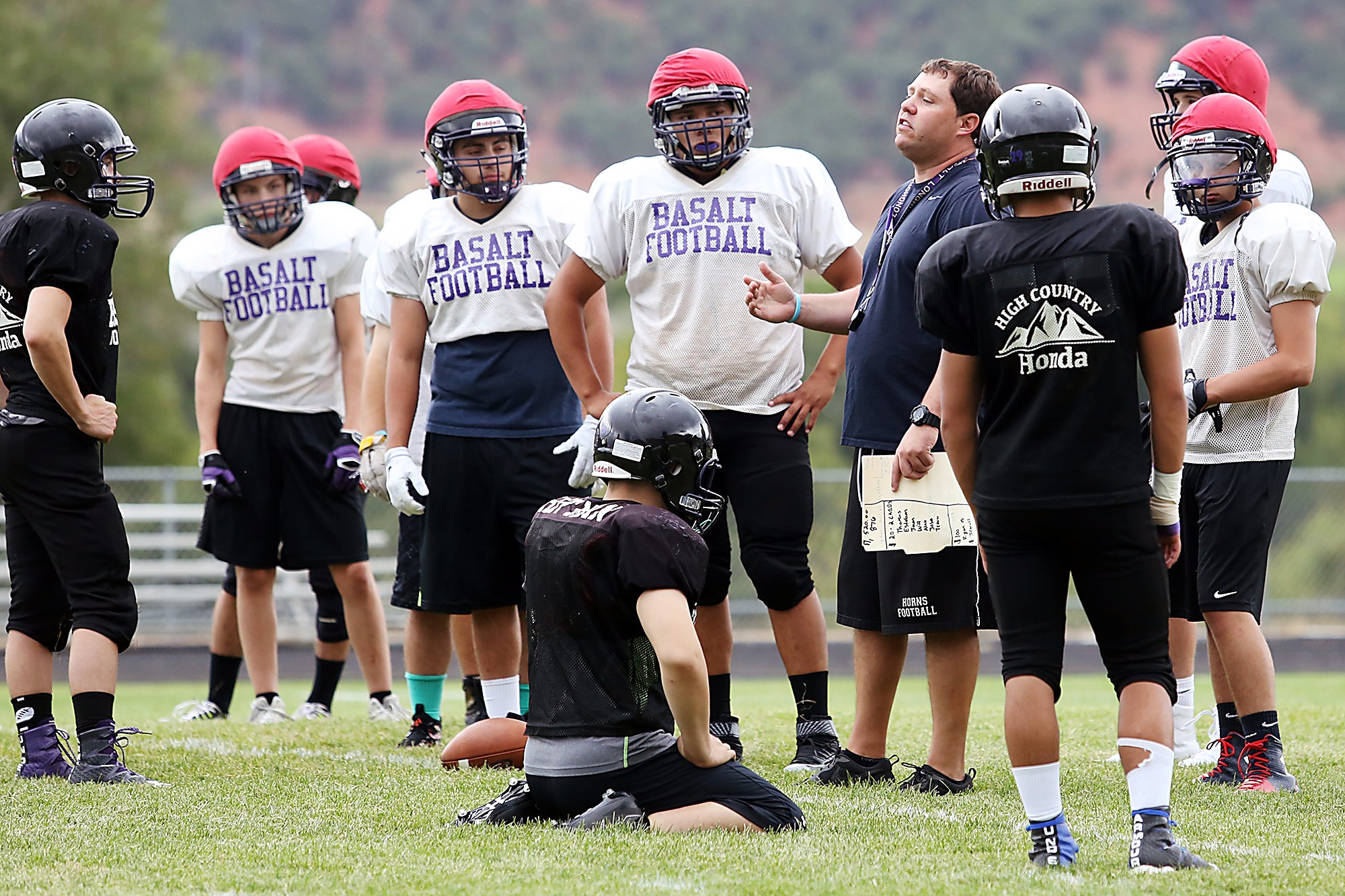 Football: Basalt faces mighty Rifle in season-opener | AspenTimes.com