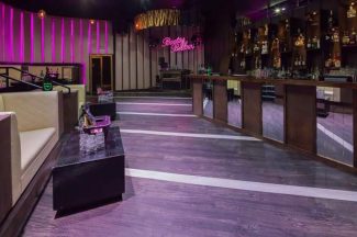 Poopsy Bellows: Patrons clear Aspen nightclub after dancer lets loose ...