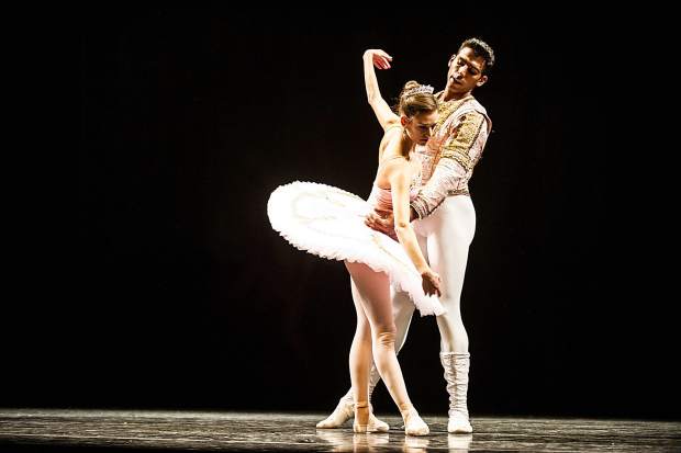 Aspen Santa Fe Ballet prepares for annual performances of ‘The ...