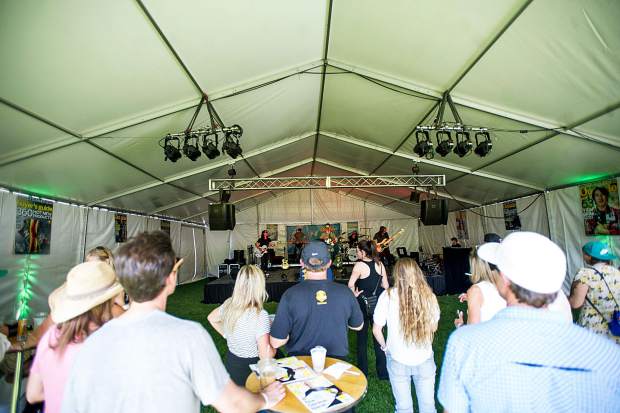 Photos: Keith Urban show makes for good time at Jazz Aspen Snowmass ...