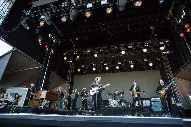 Photos: Keith Urban show makes for good time at Jazz Aspen Snowmass ...
