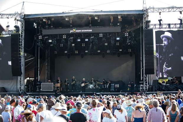 Photos: Keith Urban show makes for good time at Jazz Aspen Snowmass ...