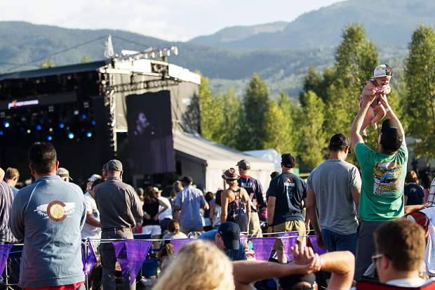 Photos: Keith Urban show makes for good time at Jazz Aspen Snowmass ...