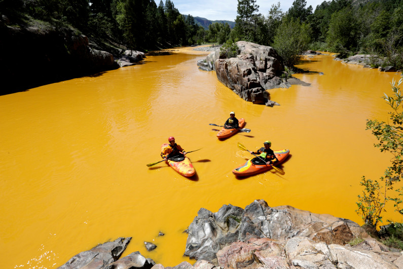 Mine company says EPA is worsening Colorado water pollution ...