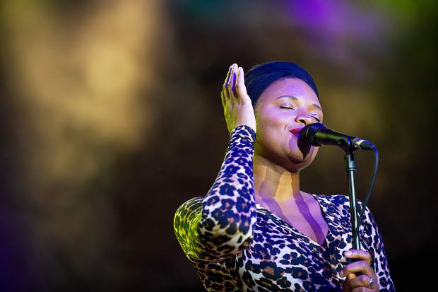 Review: Lyle Lovett, Leslie Odom Jr., Lizz Wright at Jazz Aspen ...