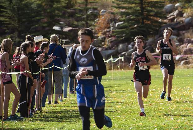 Kylie Kenny paves the way for AHS girls cross country team in home meet ...