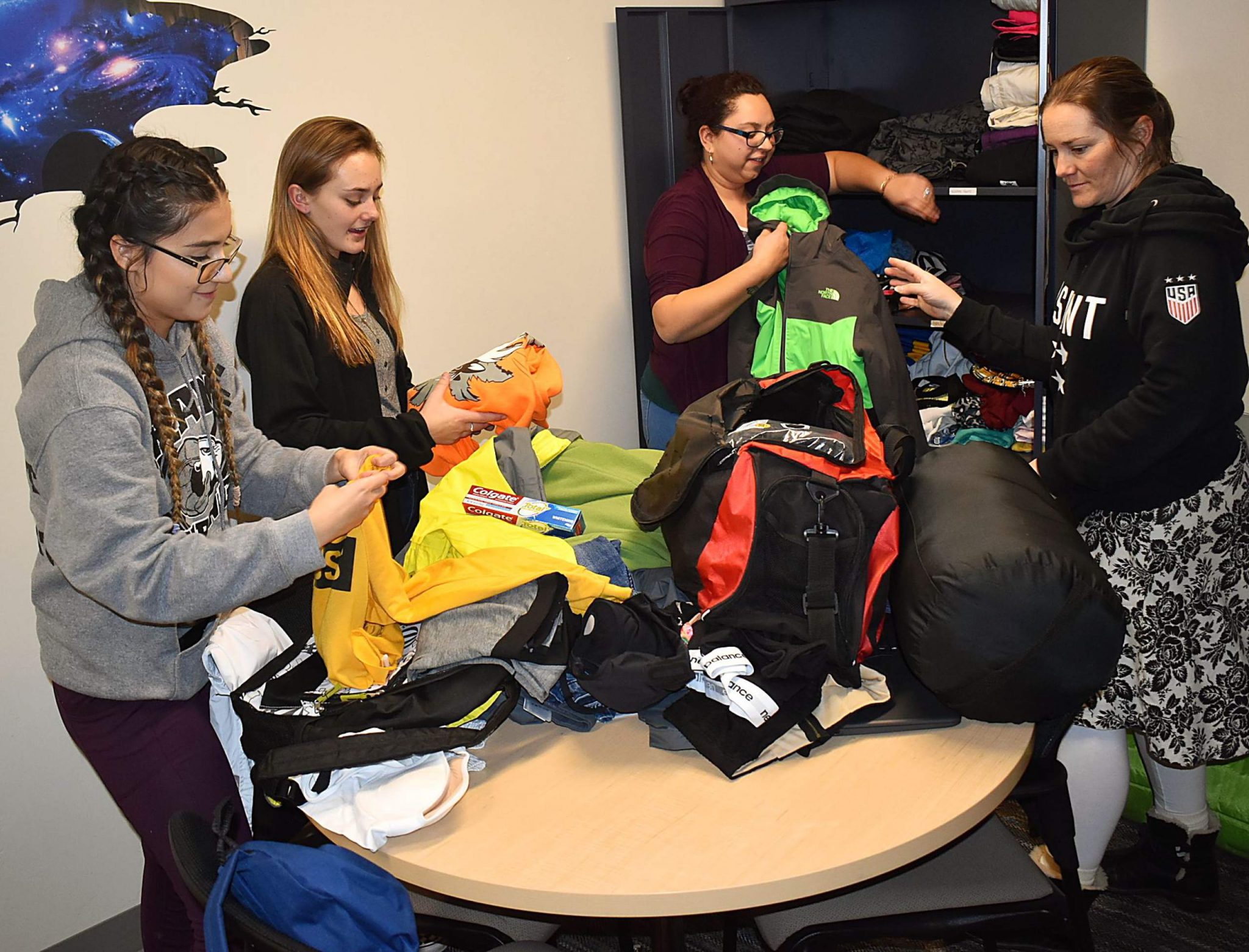 Carbondale Middle School family liaison makes giving a priority all ...