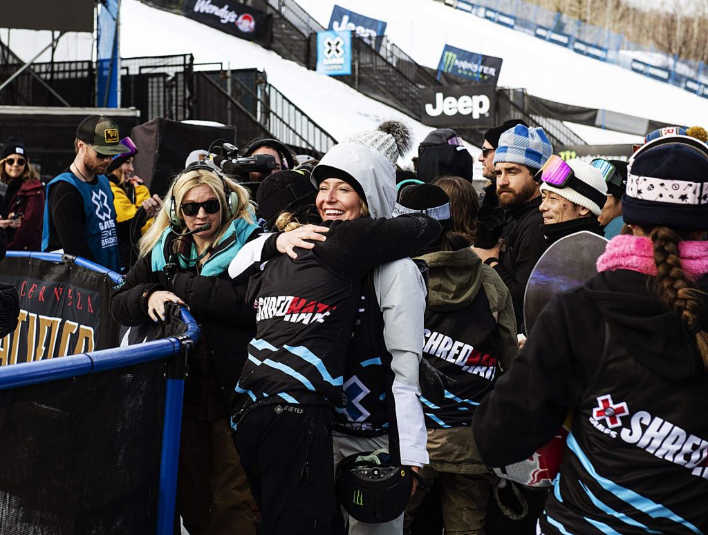 Jamie Anderson holds off Laurie Blouin in slopestyle for 17th career X ...