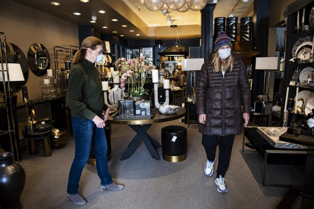 We’re Open: Chequers | AspenTimes.com