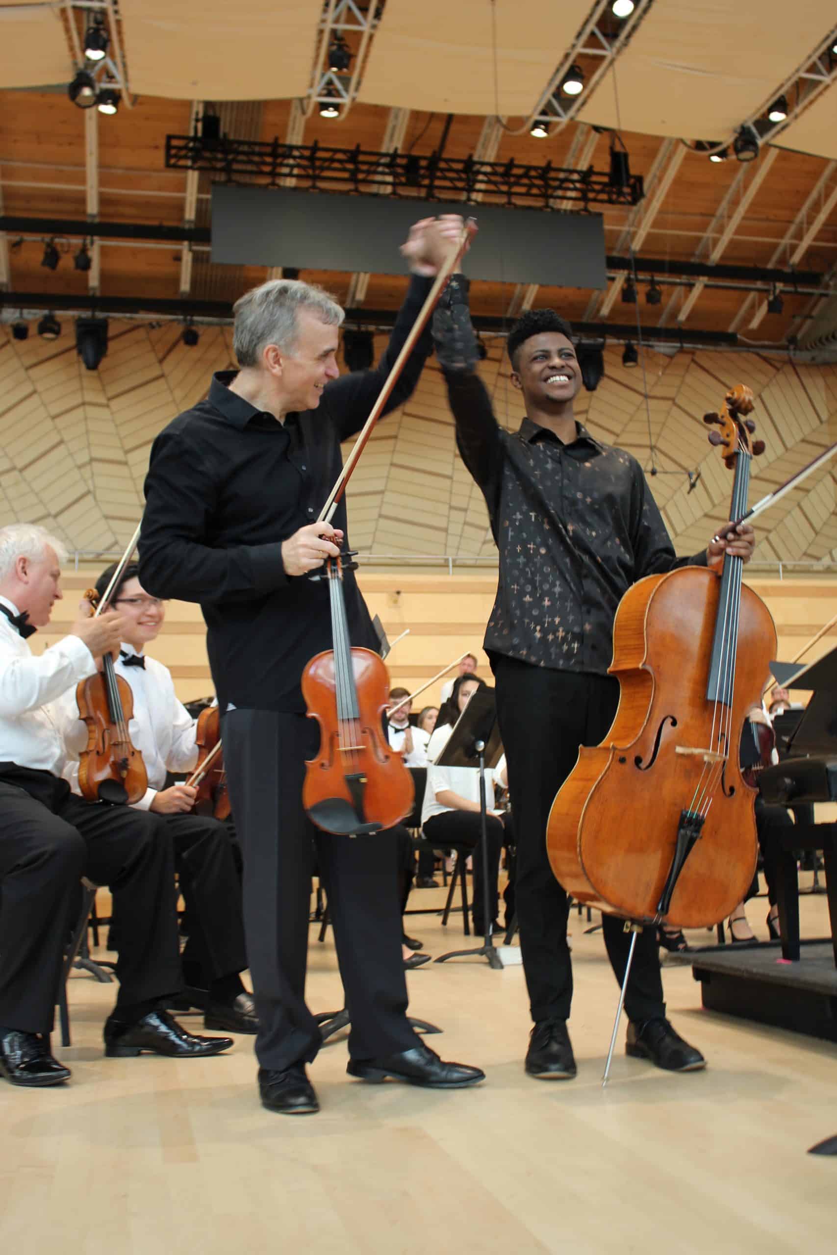 Review: Violinist Shaham stars, as expected, but he had company ...