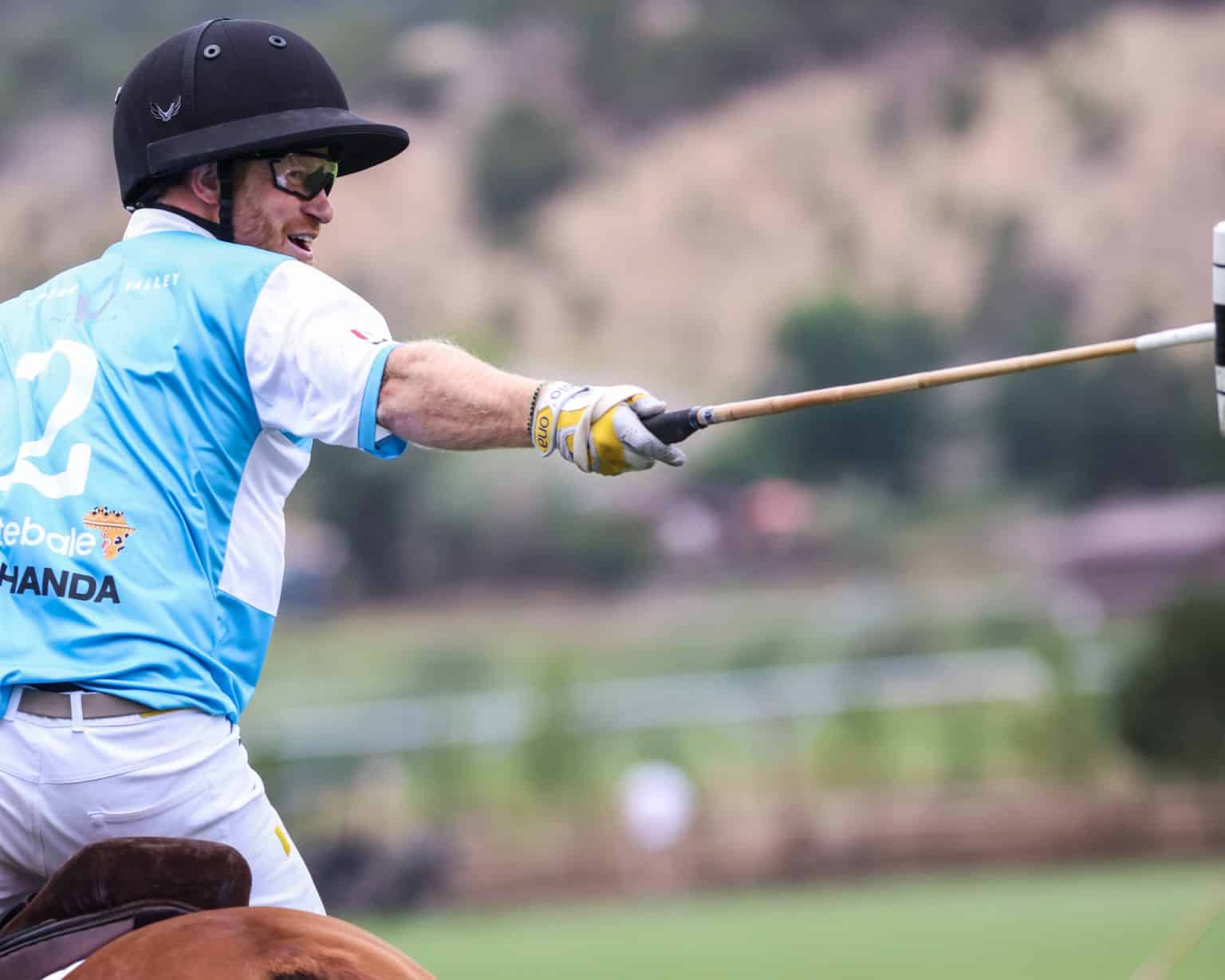 Photos: Prince Harry plays polo at Sentebale ISPS Handa Polo Cup ...