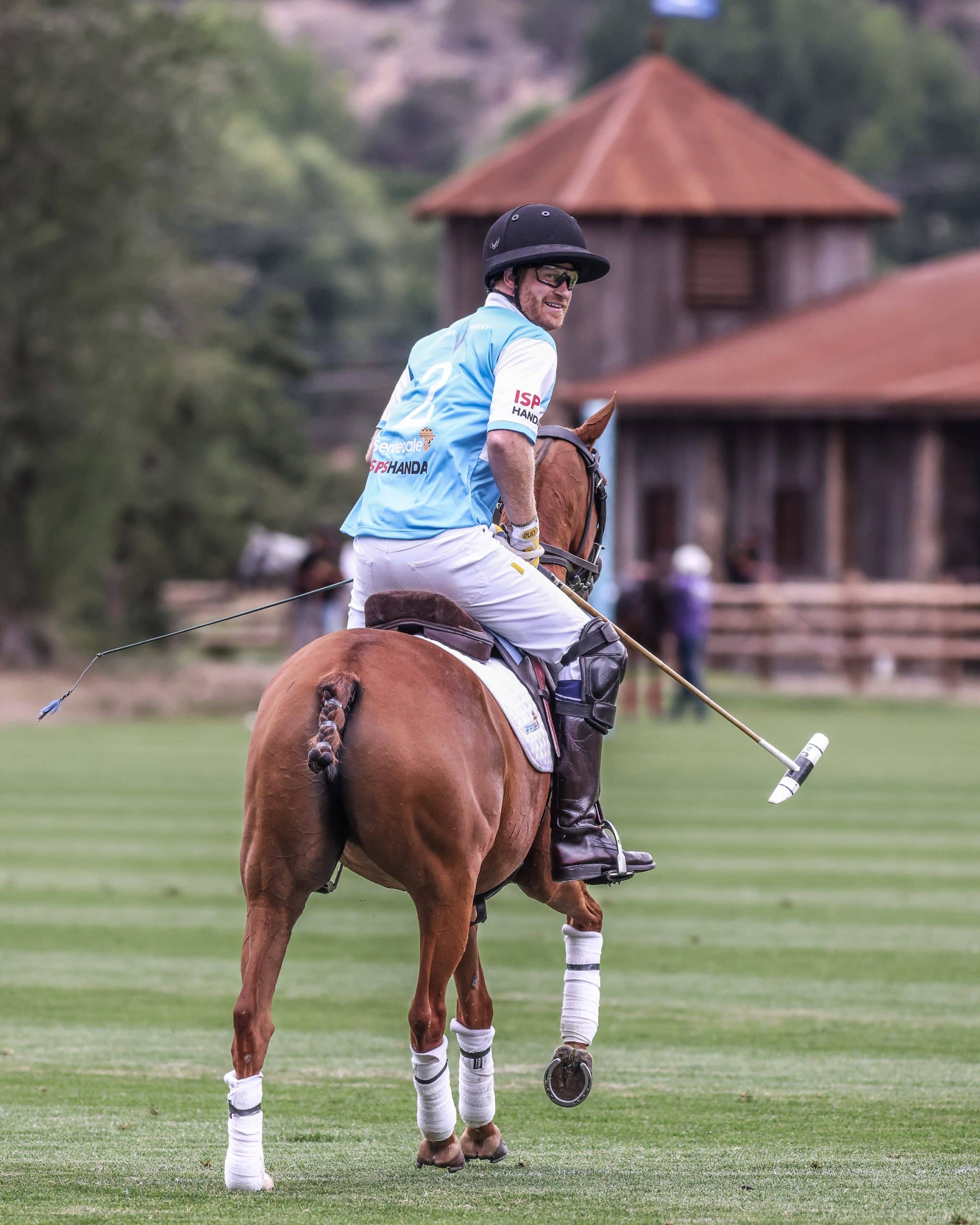 Photos: Prince Harry plays polo at Sentebale ISPS Handa Polo Cup ...