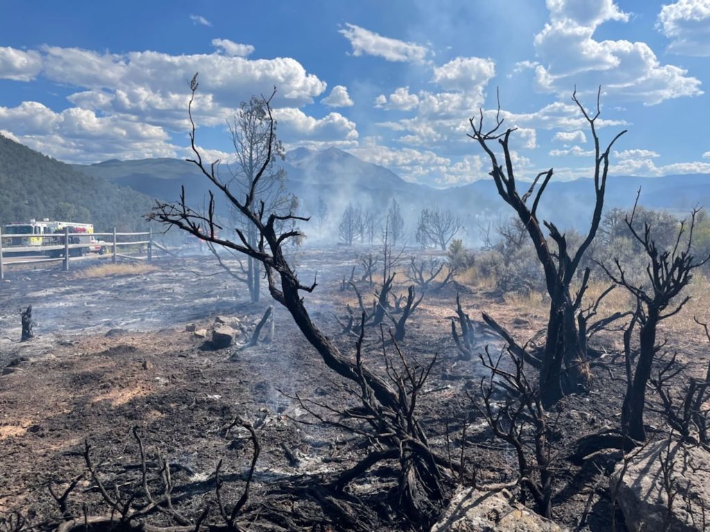 Midvalley fire crews knock down brush fire in Missouri Heights Monday ...