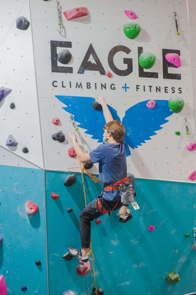 CRMS climbers cruise through Eagle meet, Basalt High girls third in ...