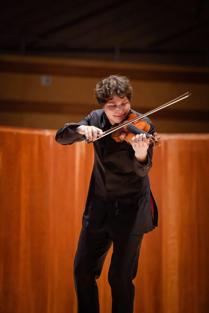 Review: Miraculous Bach (and more) from Augustin Hadelich | AspenTimes.com