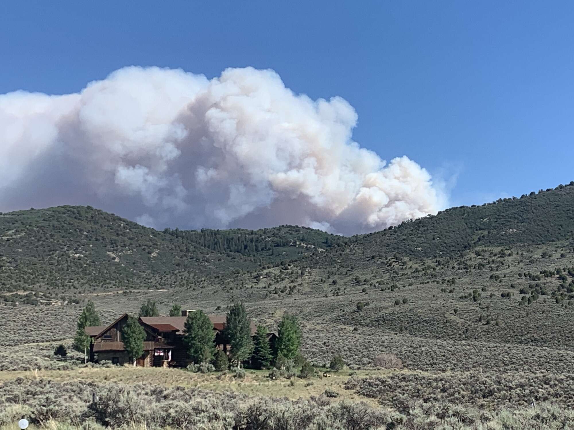 Sylvan Fire updates: Firefighters make progress as blaze grows to 1,500 ...