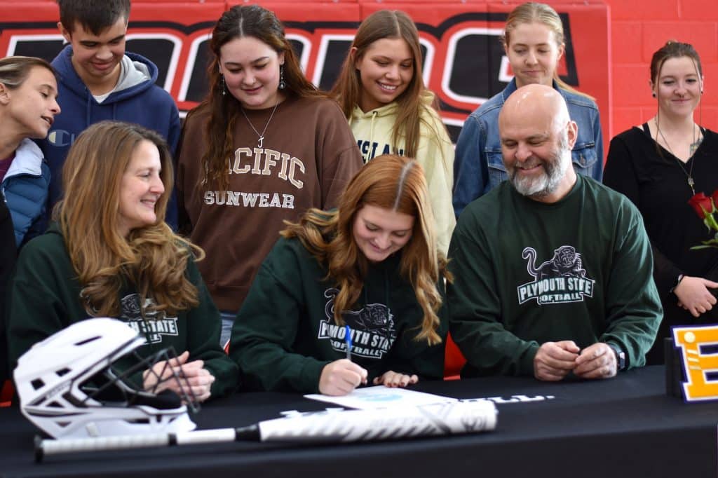 Glenwood senior Kiera Larson taking her softball game to the collegiate ...