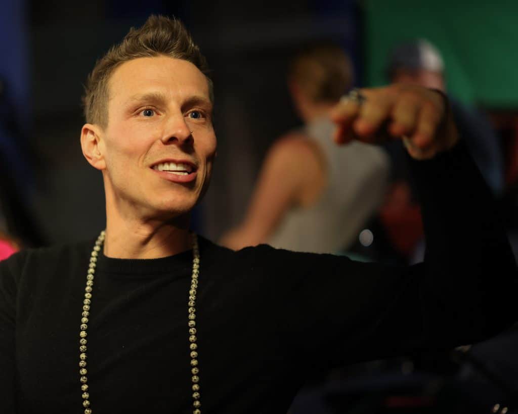 Side gig for council member Mesirow addresses mental health among ...