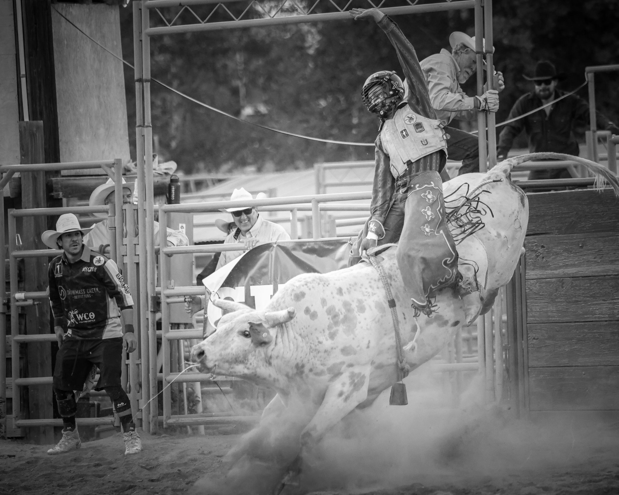 Well, howdy: Photos from the season-opening night at Snowmass Rodeo ...