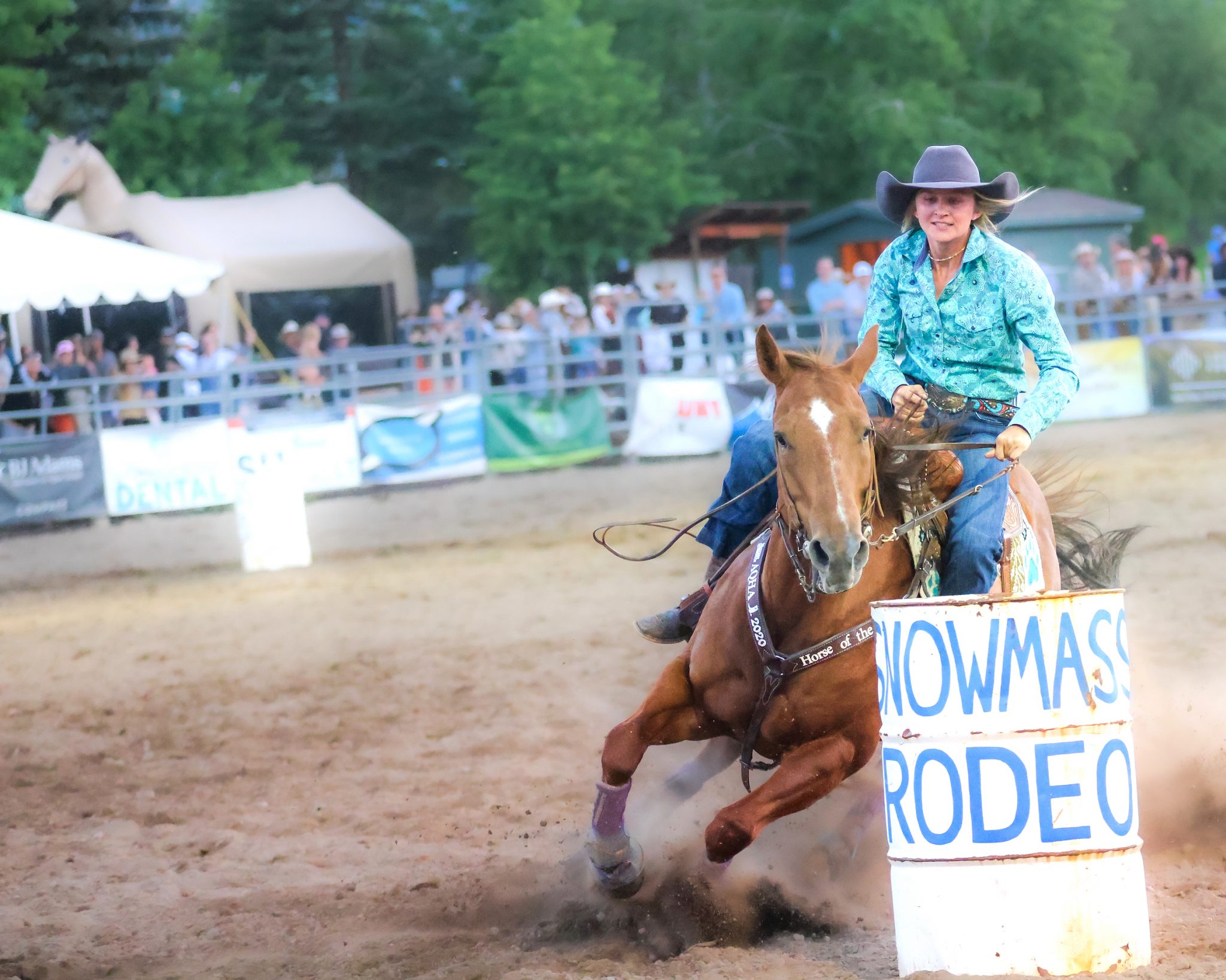 Well, howdy: Photos from the season-opening night at Snowmass Rodeo ...