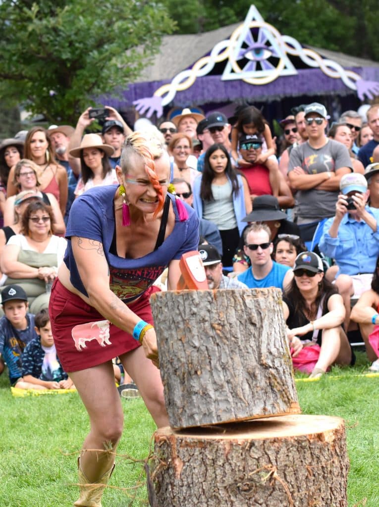 Women get their whack at wood splitting on Saturday during Carbondale’s ...