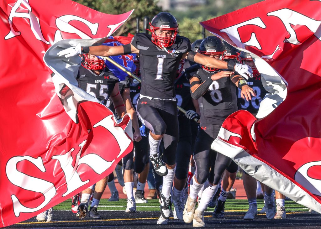 Photos: Late defensive play allows Glenwood football to sneak past ...
