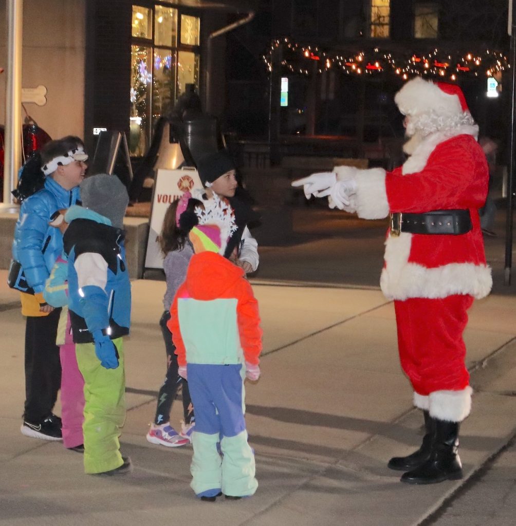 PHOTOS: Aspen Fire Department’s 2023 Santa and Sparky’s Firetruck Ride ...