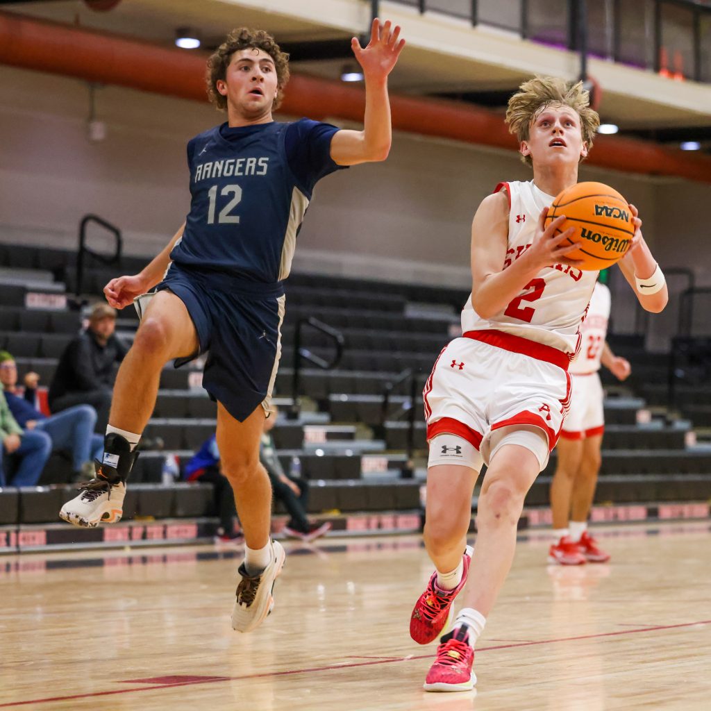 Win streak now at 10 for Aspen boys basketball as critical league games ...