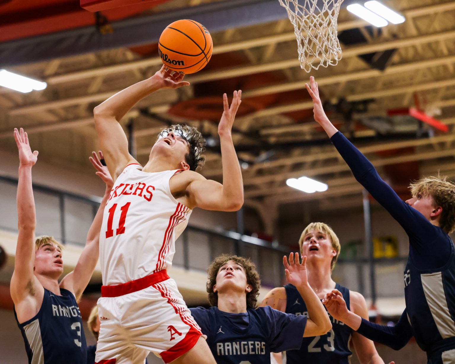 Win streak now at 10 for Aspen boys basketball as critical league games ...