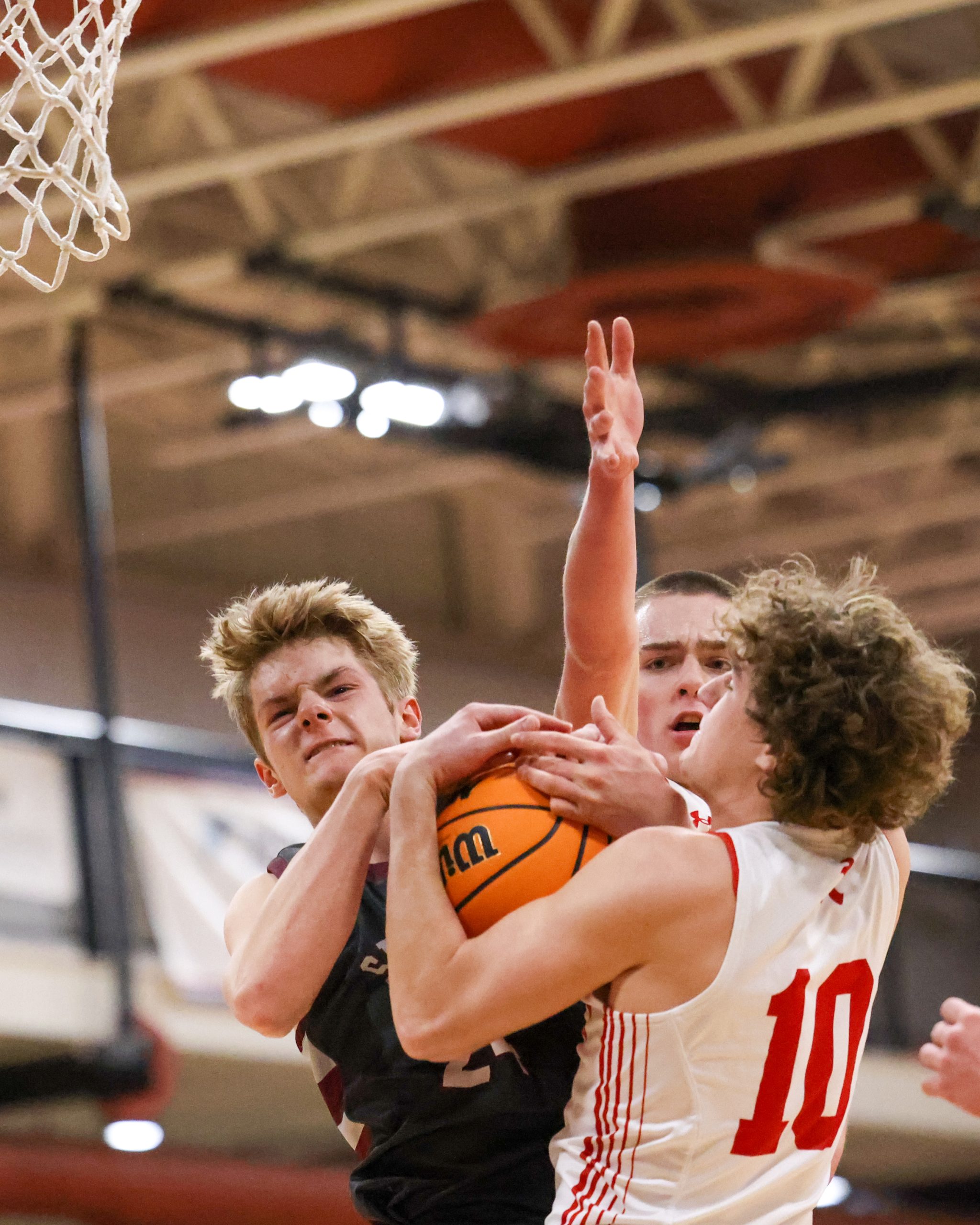 Scrappy defense carries Aspen boys basketball over Berthoud in first ...