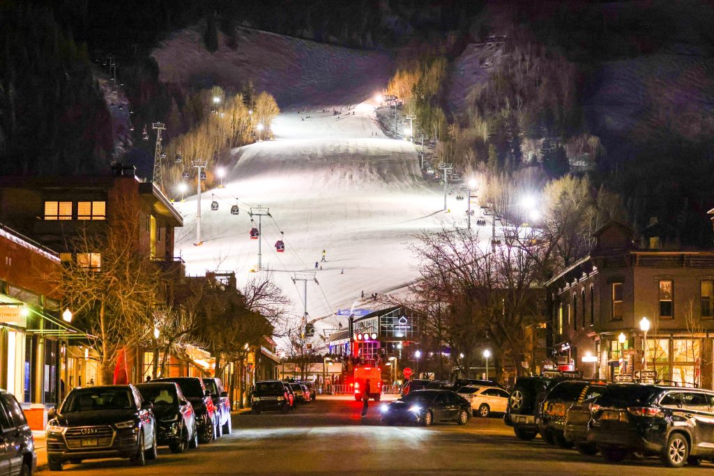 PHOTOS: Bud Light Hi-Fi Concert Series and night skiing return to Aspen ...