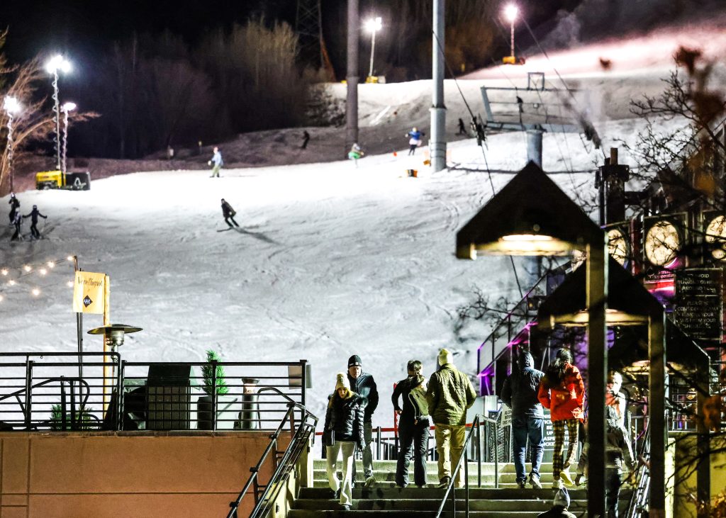 PHOTOS: Bud Light Hi-Fi Concert Series and night skiing return to Aspen ...