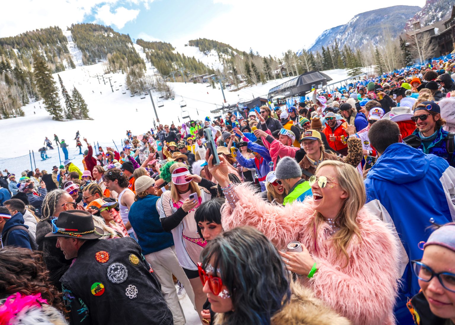PHOTOS: Aspen Highlands closing day party at the Alehouse | AspenTimes.com