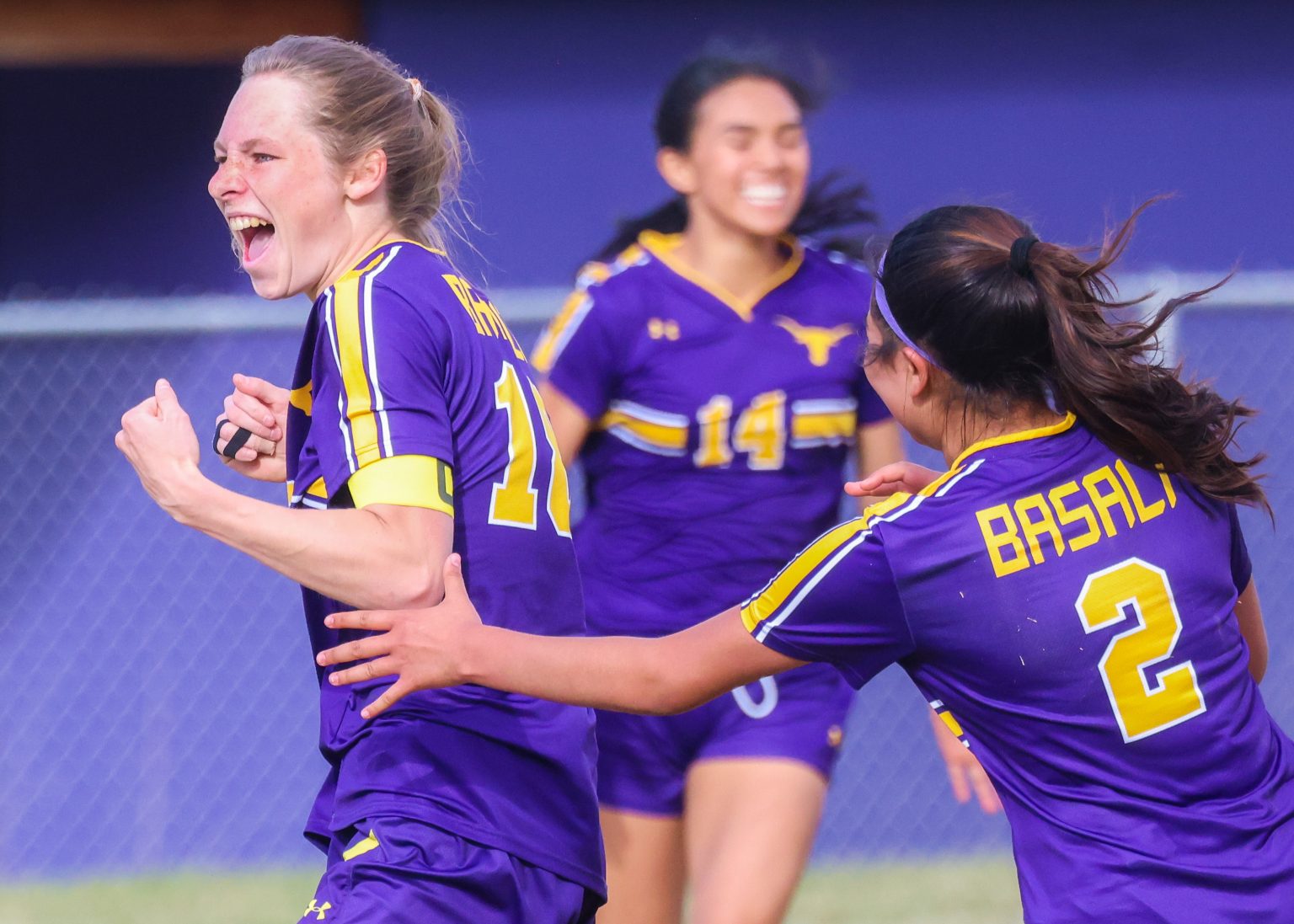 A day after signing, Read’s late strike leads Basalt girls soccer over ...