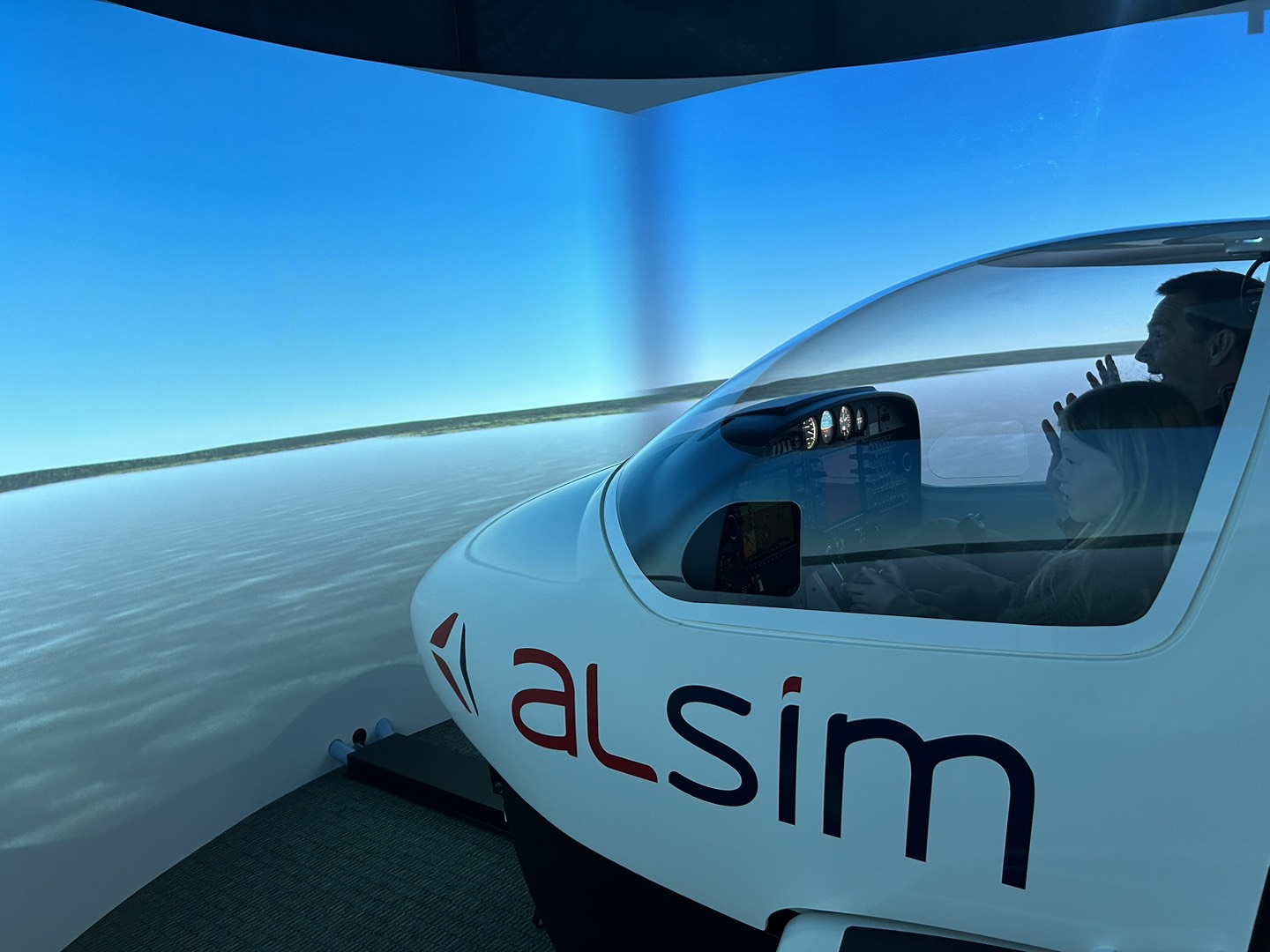 Aspen Elementary School students use flight simulator to better ...