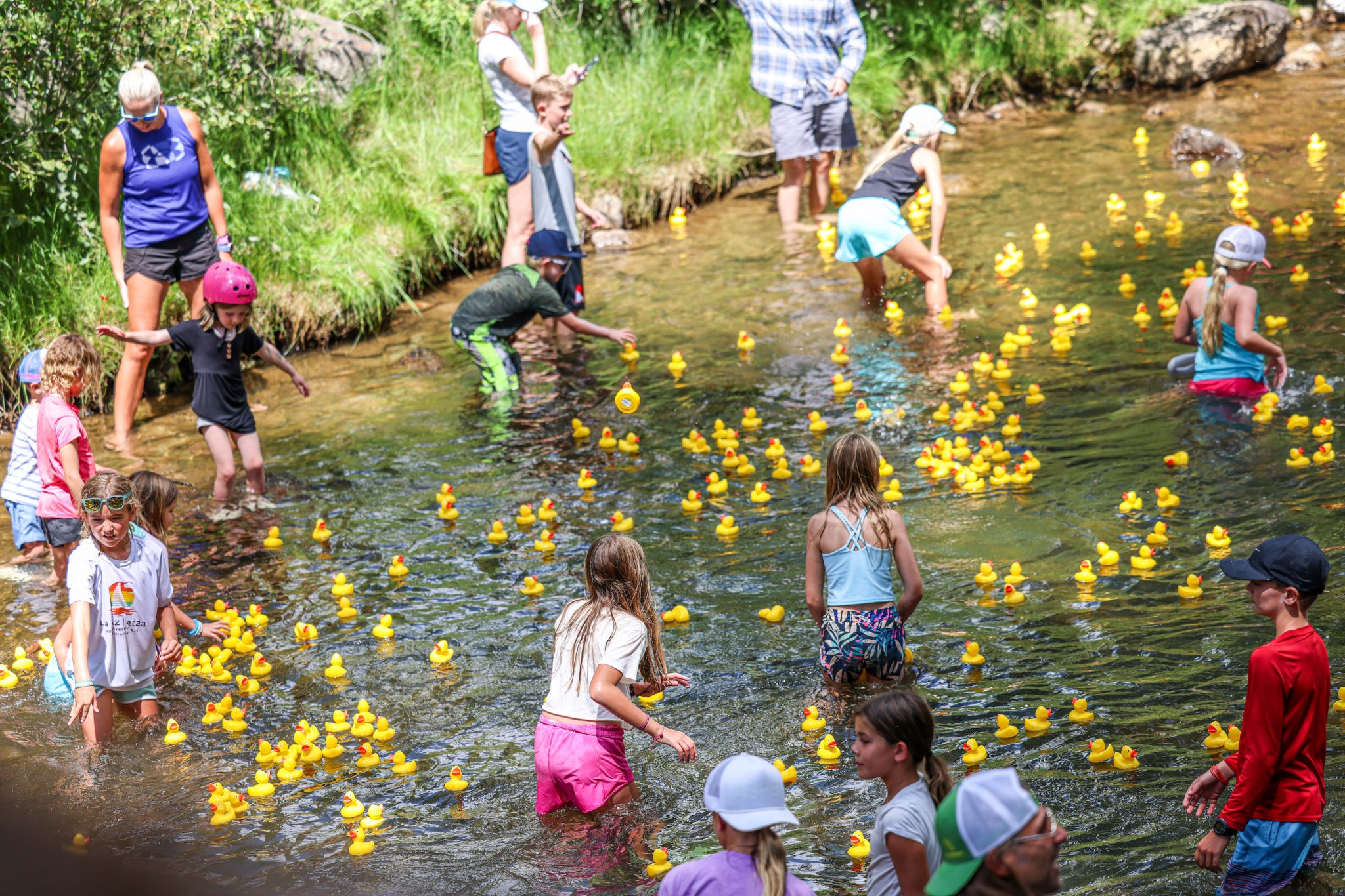 PHOTOS: Aspen Rotary’s Ducky Derby flocks to Roaring Fork River for ...