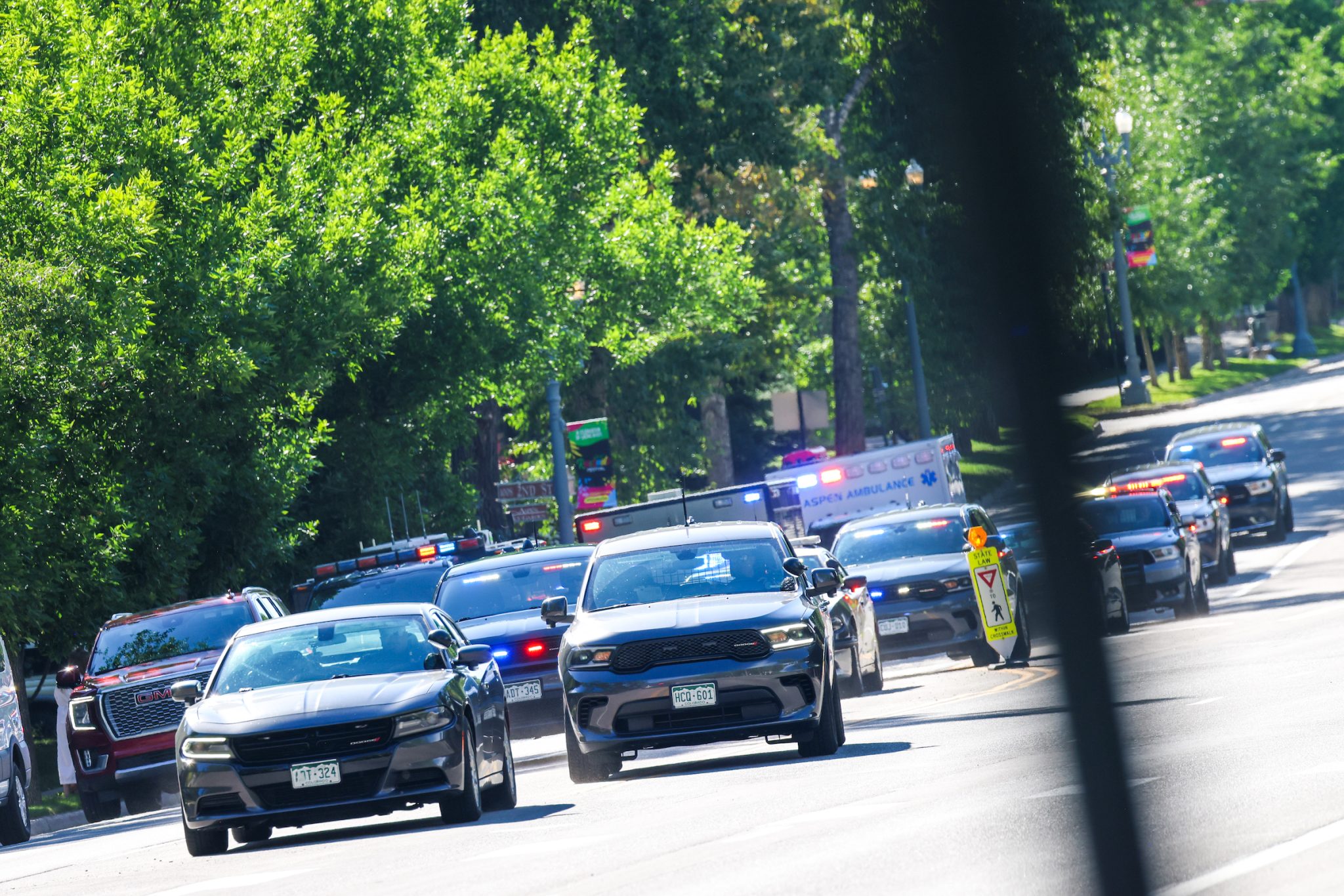 PHOTOS: Trump’s motorcade arrives in Aspen ahead of fundraising dinner ...