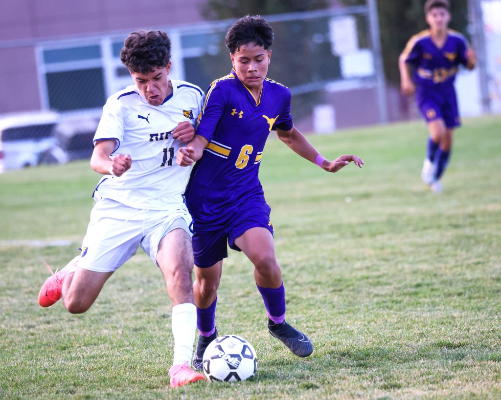 Basalt boys soccer falls short to Rifle as teams gear up for playoff ...