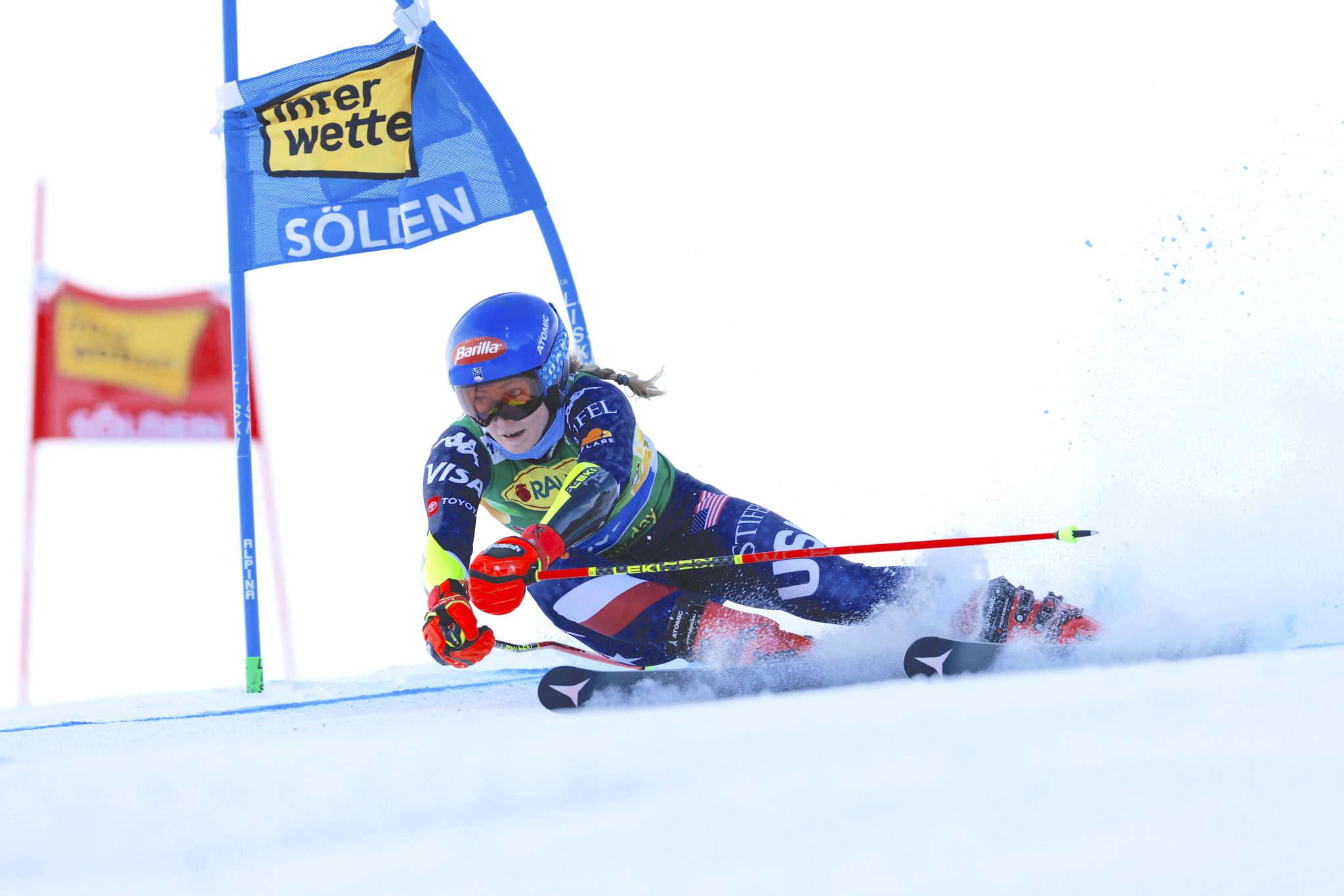 Shiffrin gives up first-run lead, misses podium in season-opening ...