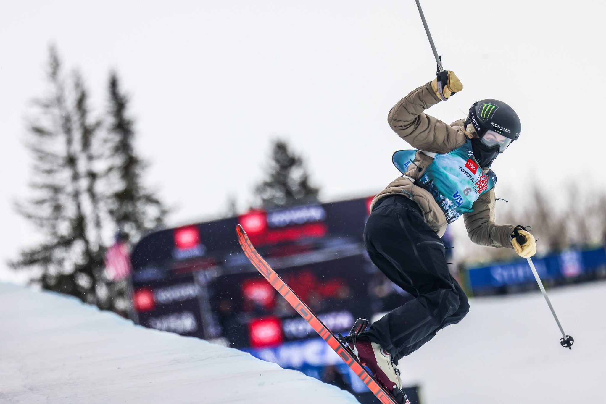 Ferreira wins Aspen World Cup on final run, defends home snow as ...