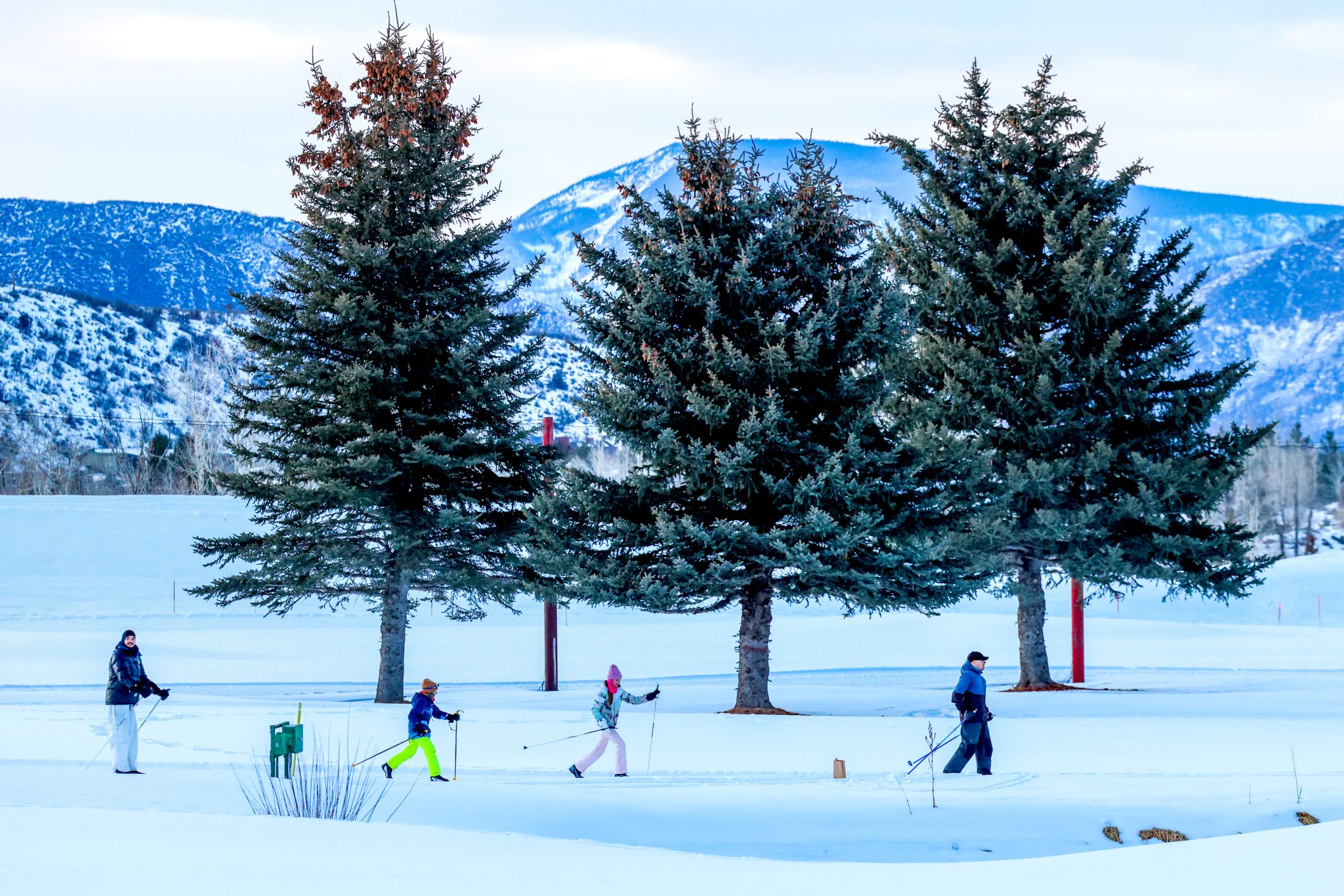 PHOTOS: A dinner on skis, AVSC’s annual Nordic Bonfire returns for family fun | AspenTimes.com