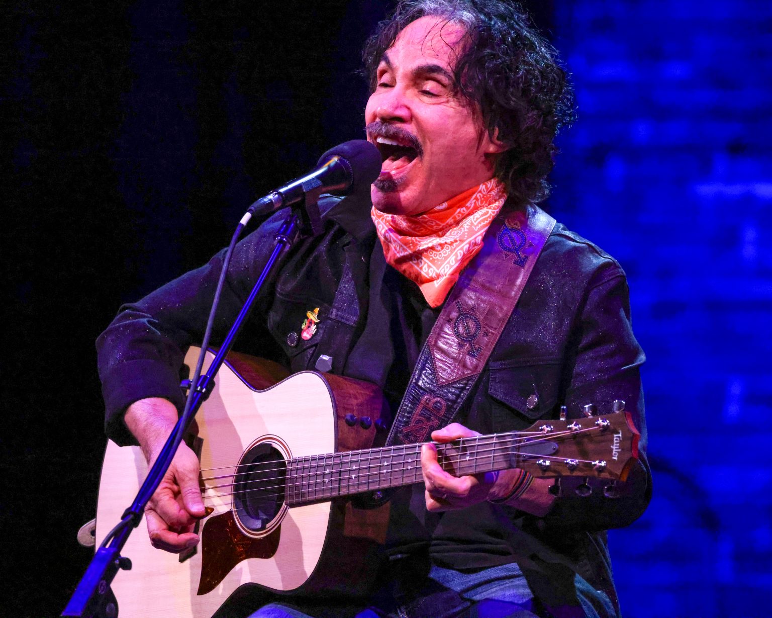 PHOTOS: Legendary musician John Oates returns to Aspen’s Wheeler ...