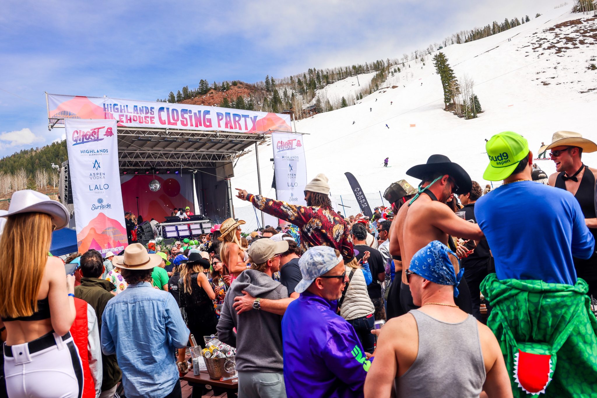PHOTOS: Alehouse hosts annual closing day party at Aspen Highlands ...